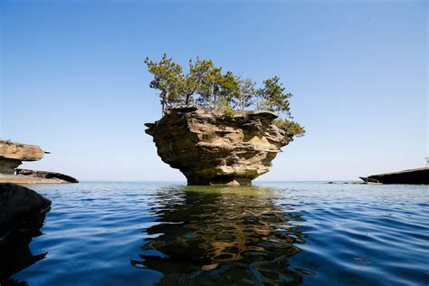 Military Shoots Down Another High Altitude Object Over Lake Huron