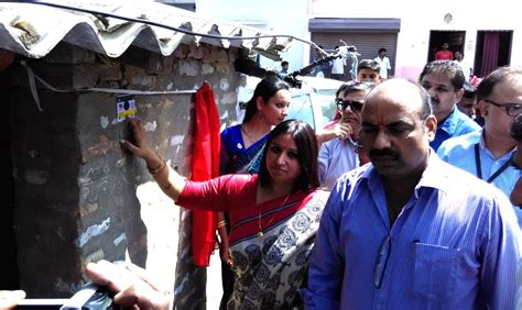 Allahabad Mayor Inaugurates System To Track Attendance Of Sanitation