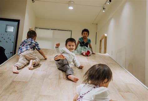 不一樣的競總 立委洪慈庸親子基地開幕 邀廖婉如繪本說故事 指傳媒