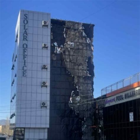 Сансарын колонкын урд байх зургаан давхар барилгад гал гарчээ