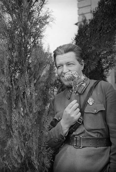Soviet Visuals Commanding Officer Photo By Max Penson