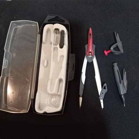 Maped Drawing Compass With Lock System Hobbies And Toys Stationary And Craft Stationery And School