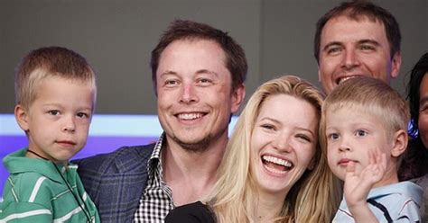 큰딸이 된 일론 머스크 큰아들 아빠와 연 끊고 엄마 성 따르겠다 개명 신청