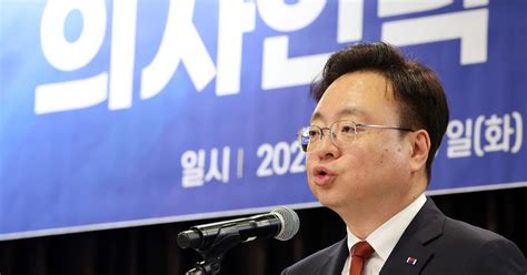 “2050년엔 의사 2만명 부족 2030년까지 매년 의대 정원 5씩 늘려야”