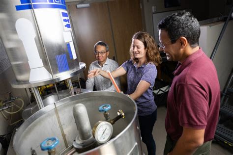 New Ethanol Fuel Cell Technology Rivals Fossil Fuels And Electric Car