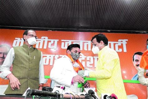 Ex Cong Mla From Mandhata Narayan Patel Joins Bjp The Hitavada