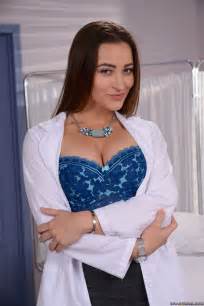 Phoenix Marie And Dani Daniels Are Hot Milf Fox