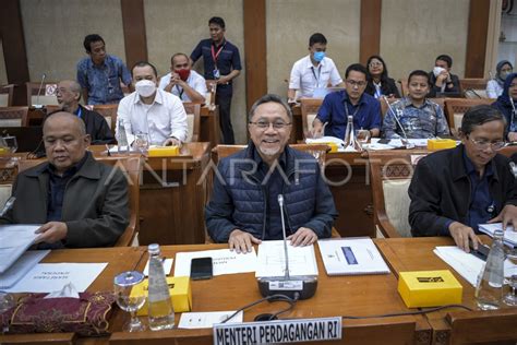 RAKER MENDAG DENGAN KOMISI VI DPR ANTARA Foto