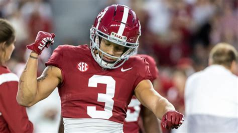 Video Appears To Show Alabama Wr Jermaine Burton Hitting Fan Espn