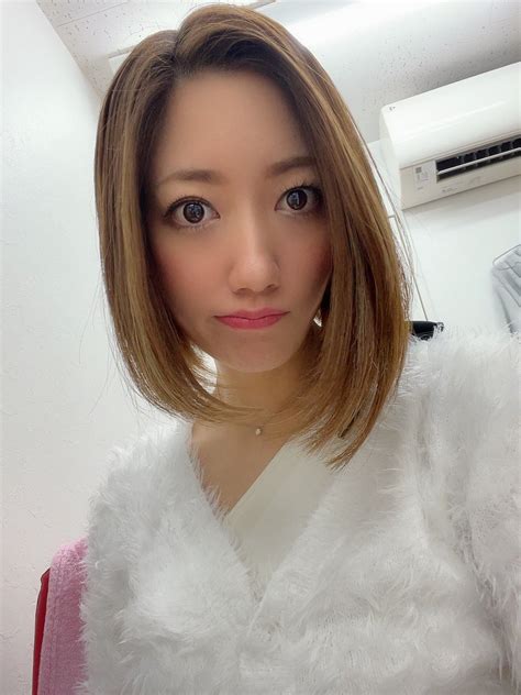 東 凛 ★ Rin On Twitter 皆さーん🙌💓 お仕事のお時間ですよーーー！ 集まってーーーーー📯 本日もリツイート♻️♻️♻️♻