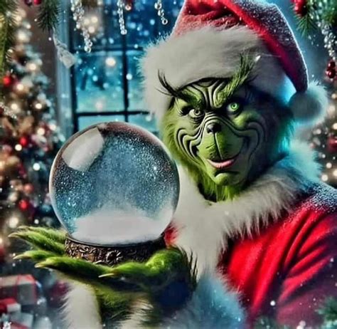 Pin By Liz Santiago Ladwig On Snow Globes The Grinch Pictures Grinch Snow Globes