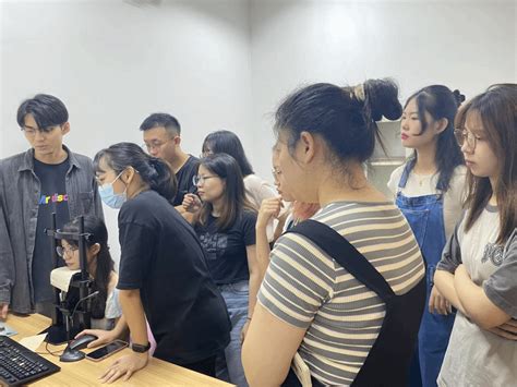 实验室成功举办“第二期眼动技术培训工作坊” 广外双语认知与发展实验室