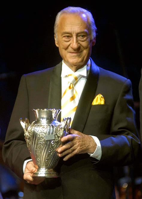 Halit Kıvanç Kimdir Maksatbilgi