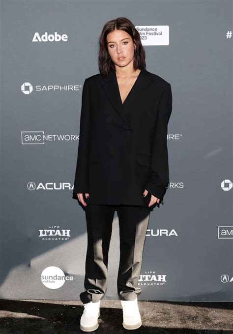 Adèle Exarchopoulos Style Clothes Outfits And Fashion • Celebmafia