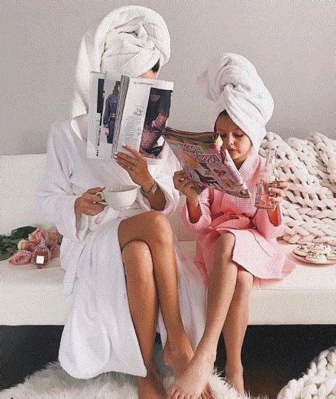 Pin By 𝙷𝚘𝚘𝚍𝚖𝚞𝚜𝚎💅🏼 On 𝑀𝑜𝓉𝒽𝑒𝓇𝒽𝑜𝑜𝒹🤰 And 𝓅𝓇𝑒𝑔𝓃𝒶𝓃𝓉🍼👶🏽 Mommy Daughter Photoshoot Mother Daughter