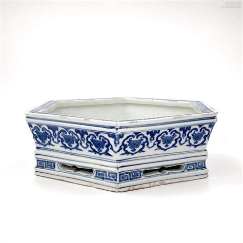 青花 花図 六角水盘－【deal Price Picture】