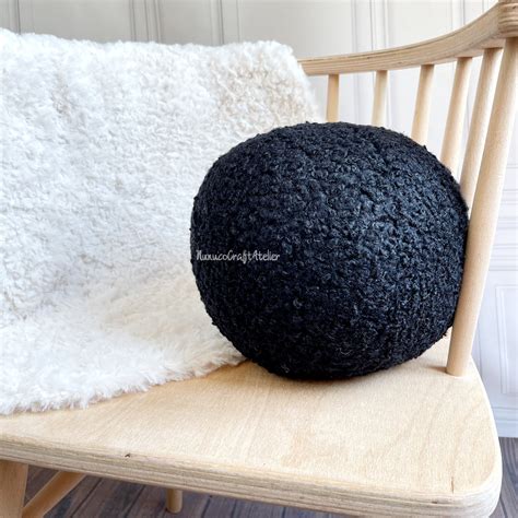 Teddy Boucle Ball Pillow Teddy Ball Cushion Teddy Bear Fabric Boucle Ball Pillow Round