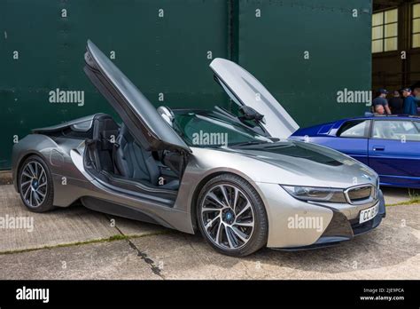 Bmw I8 ‘cc 18 Bmw Plug In Hybrid Sports Car On Display At The June