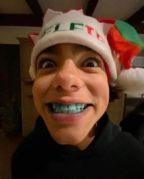 Pin By Madi On Malachi Barton 🩷 Cute Celebrity Guys Hottest Male