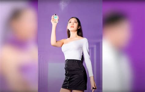 Hoa Hậu Hương Giang Khó Chịu Trước Cách Cư Xử Của Người đẹp Chuyển Giới