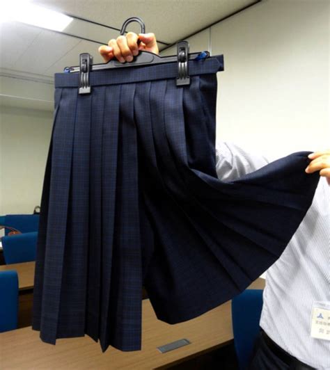 制服ズボン、スカート 周りを気にせず選びたい あらたにす