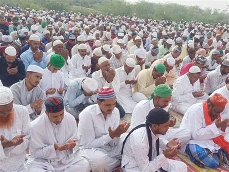 ईदगाह और शाह नगर नूरानी मस्जिद में अदा की गई ईद उल फितर की नमाज अमन