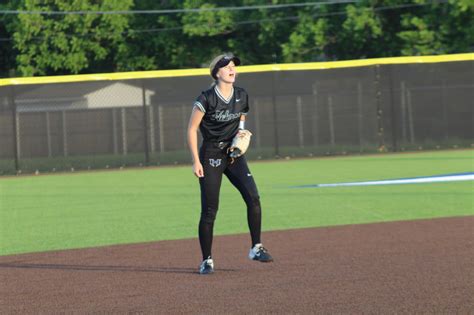 Official Hebron Hawks Official Hebron Hawks Softball