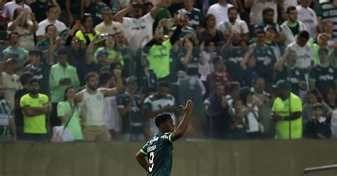 Palmeiras Vence Athletico Chega à Quinta Vitória Seguida E Empata Em