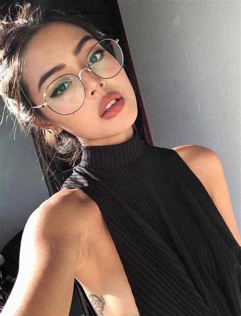 Lily May Mac Cosplay Idol