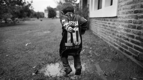 La muestra fotográfica que celebra el regreso de Messi Infobae