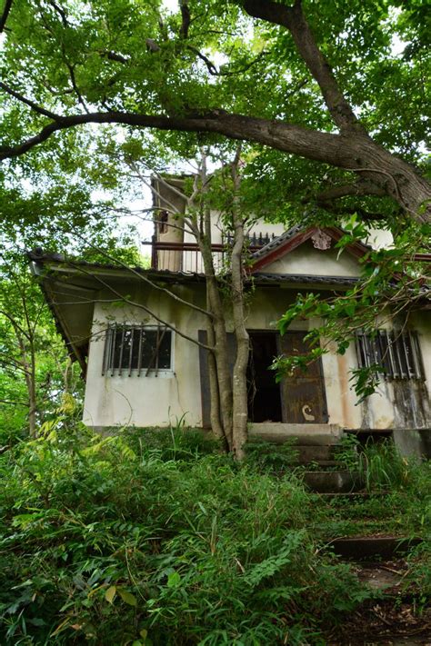 廃墟07 フリー素材ドットコム