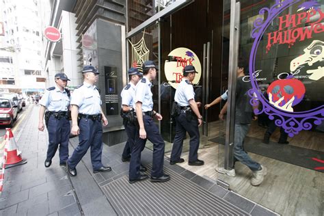 灣仔雙裸屍 一倒廳一藏篋 大公報