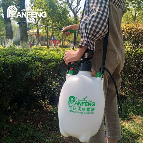 5l浇花喷壶手动气压式农用喷雾器高压喷壶园艺农药洒水喷水壶洗车虎窝淘