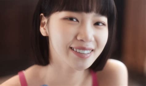 Netizens Express Disappointment Over Kim Chaewons Style Transformation