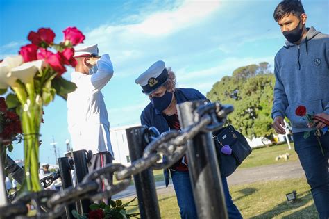 Homenajearon A Los Tripulantes Del Ara San Juan Redacción Rosario
