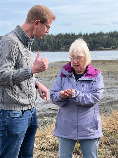 Murray Kilmer Hunt Invasive Green Crab Sequim Gazette