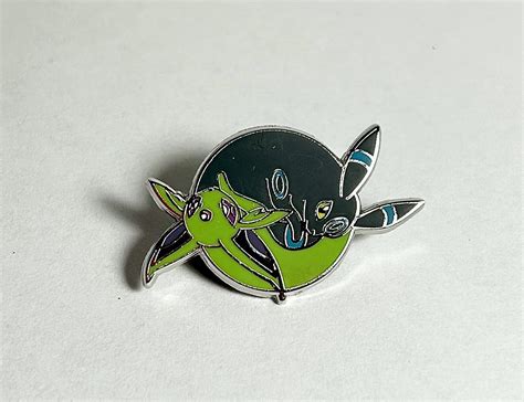 Espeon And Umbreon Ying And Yang Eeveelution Enamel Pin Thepokehive