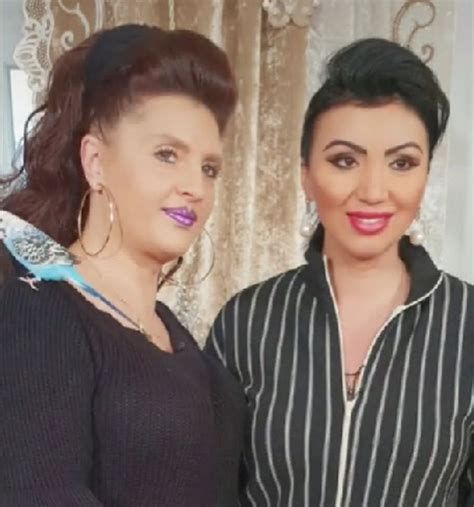 Ți O Amintești Pe Cornelia Dansatoarea Maneliștilor Cu Cele Mai Lungi