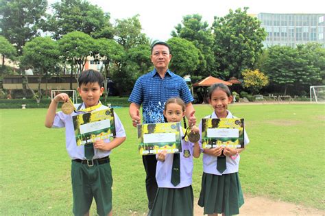 ขอแสดงความ โรงเรียนโชคชัยรังสิต Chokchai Rangsit School
