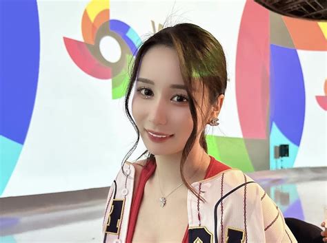 「なんで下 姿なの？」snsフォロワー数120万人の女性の外出した服装に「普通に通報レベル」「tpoって知らないの？」 Hachibachi