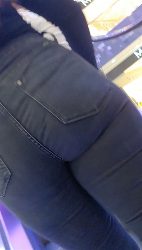 Teen Ass Closeup On Escalator Tight Jeans Forum