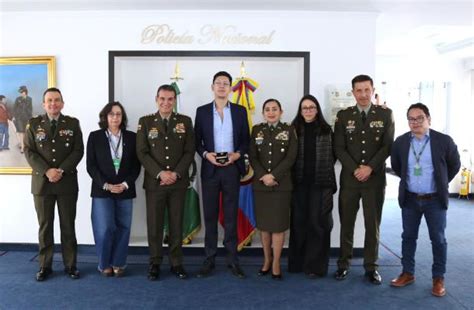 Fortaleciendo La Educación Policial Policía Nacional De Colombia