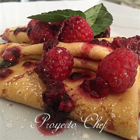 Proyecto Chef — Crepas De Queso Crema Y Frambuesa Con Coulis De
