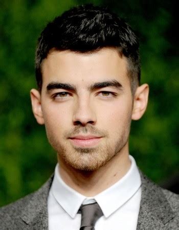 Девушки Джо Джонаса :: фотообзор :: Джо Джонас (Joe Jonas)