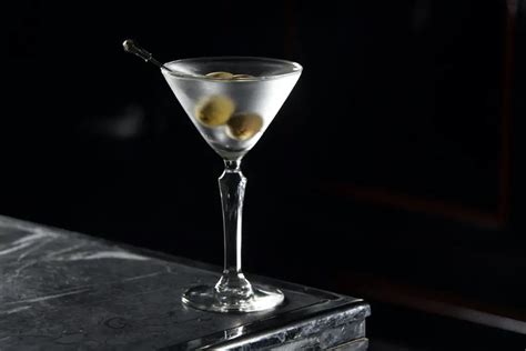 Different Types Of Vermouth And How To Use Them — The Shaken Cocktail