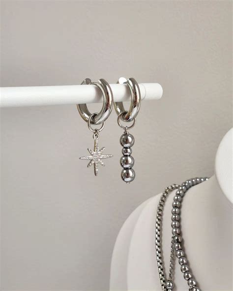 УКРАШЕНИЯ РУЧНОЙ РАБОТЫ БИЖУТЕРИЯ ЧОКЕРЫ КРАСНОДАР ️ On Instagram Стиль🩶 ️ Гематит и подвески