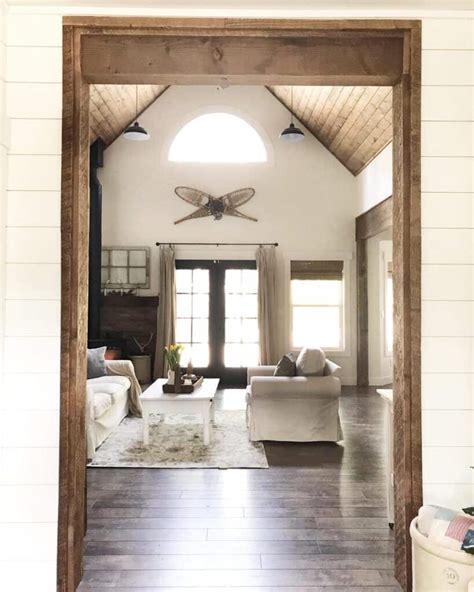 20 Vaulted Ceiling Ideas To Create A Spacious Feel