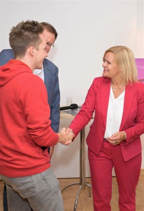 Leo Döring Traf Bundesinnenministerin Nancy Faeser Fc Schwalbe