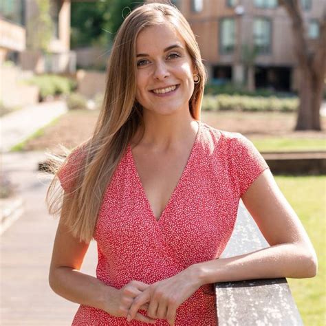 Hannah Pellatt Expert Life And Wellness Coach