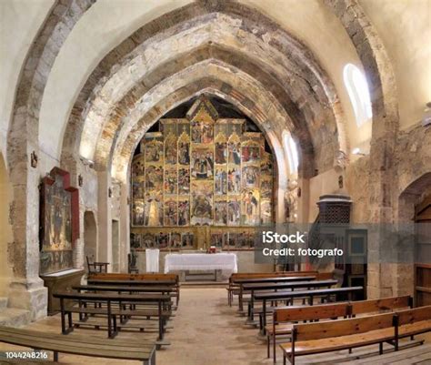 완벽 하 게 Conservated Retable 고딕 회화 아라곤 지방 스페인에 있는 Anento 작은 마에 제단 뒤에 단일